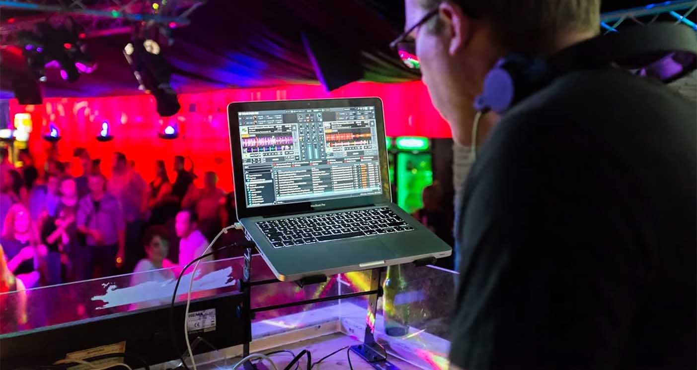 What Is a Hardware Unlock Device? – DJ Controllers - djgear2k