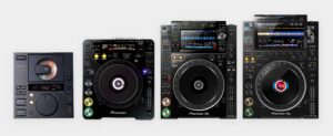 CDJ vs. DDJ – Differences & Comparison (DJ Gear) - djgear2k