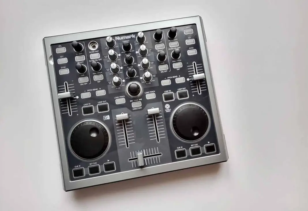 Numark Total Control – Review & Closer look after 15 years! - djgear2k